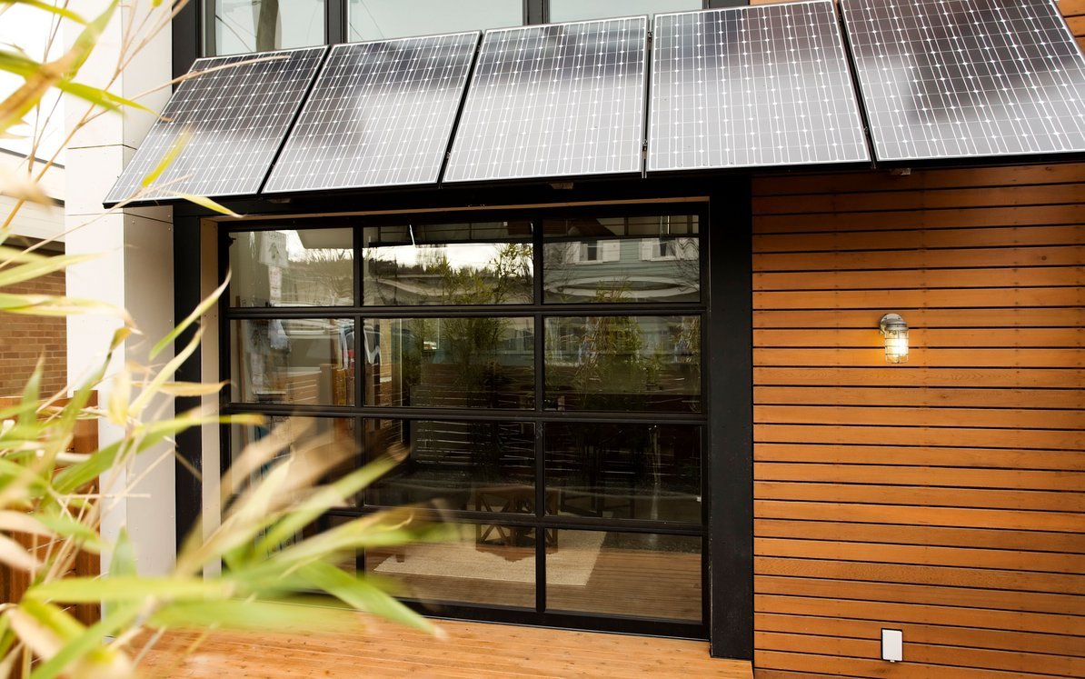 Bifaziale PV-Module: Wie funktionieren sie und wo machen sie Sinn?